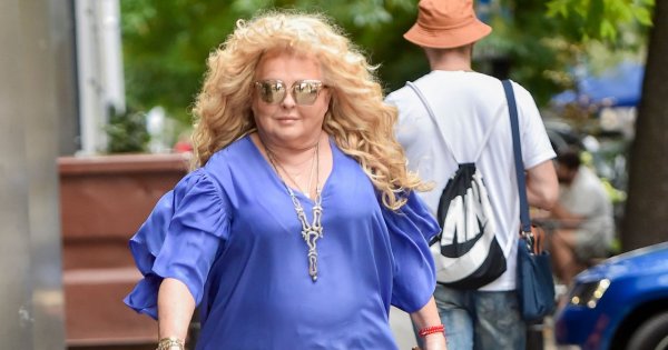 Magda Gessler na balu TVN w dziwacznej stylizacji. "Łabędziem być"