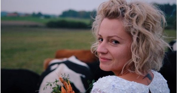 Dorota Szelągowska 18 lat temu: brązowe włosy, grzywka i dziewczęcy ...