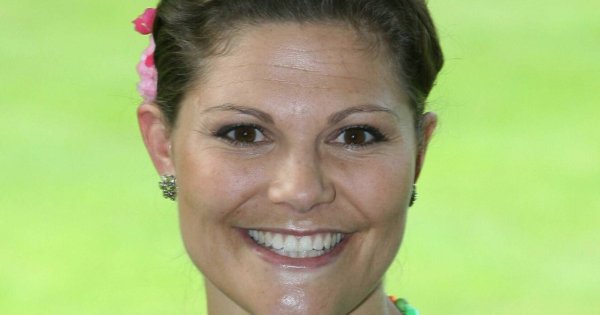 Księżniczka Wiktoria zachwyciła swoją sukienką maxi w Kenii. Jednak ...