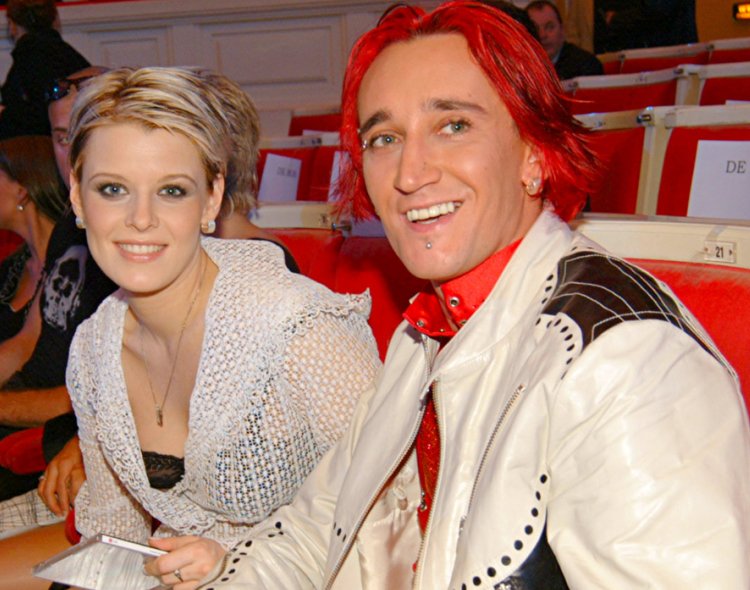 Mandaryna pojawiła się z nowym partnerem na imprezie. Ten przystojniak ...