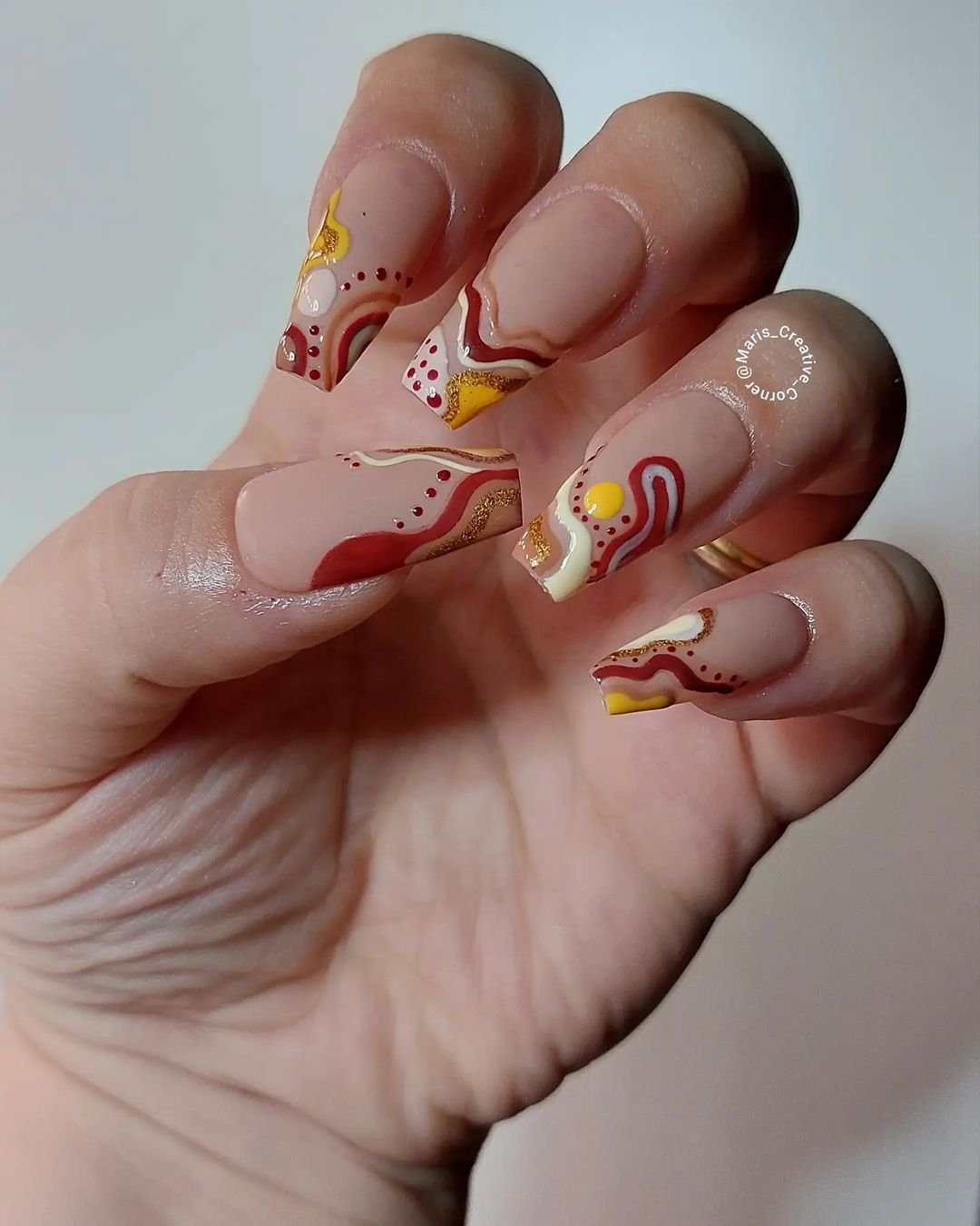 Przedstawiamy abstract french! Czyli najmodniejsza odmiana french'a. Co ...