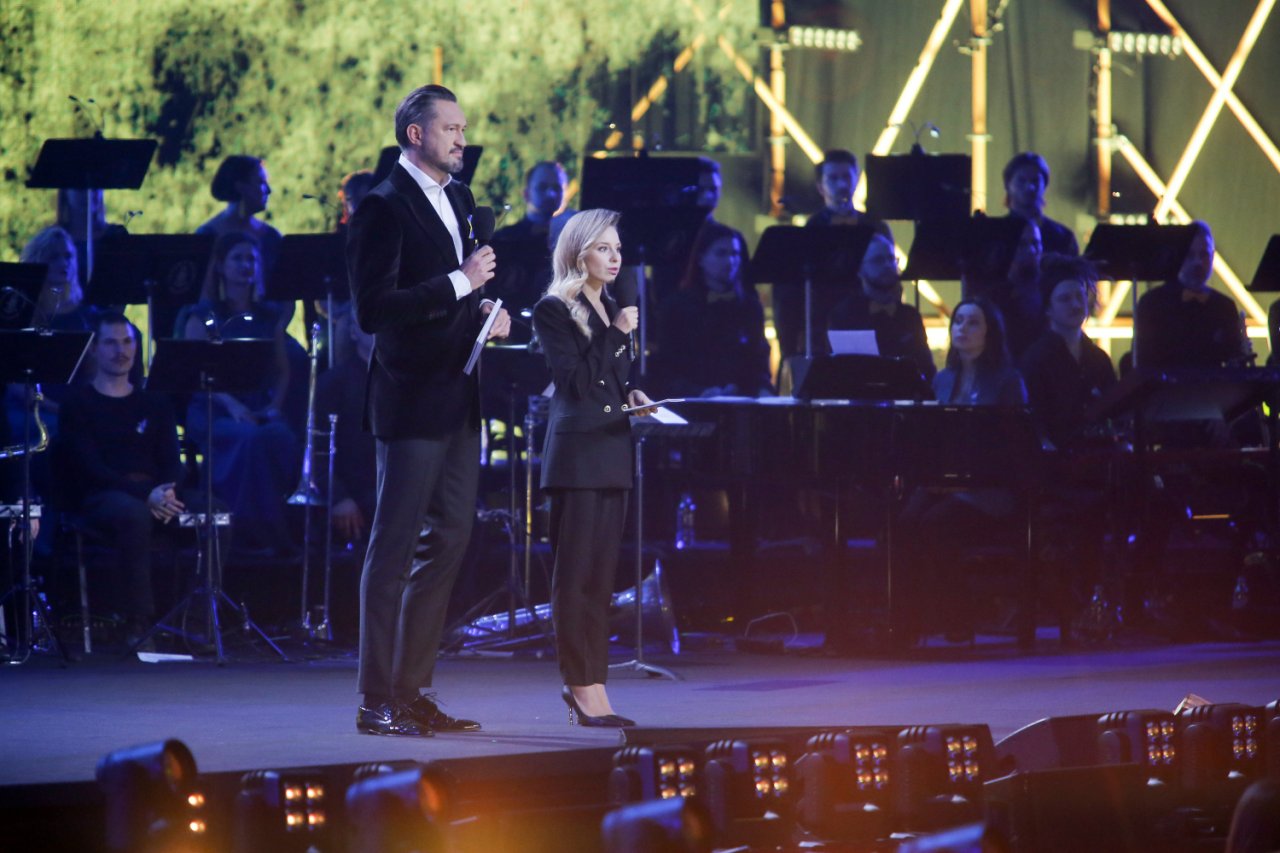 Natalia Szroeder ścięła oryginalną nierówną grzywkę! Zaskoczyła ...