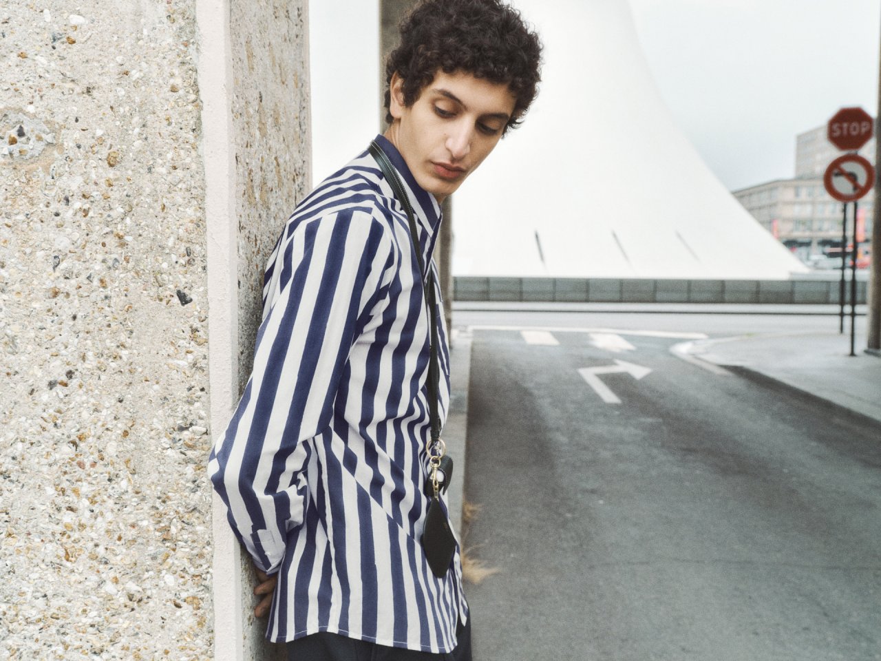 Moda męska – lato 2022! Najlepsze outfity do pracy, na plażę, wycieczkę ...