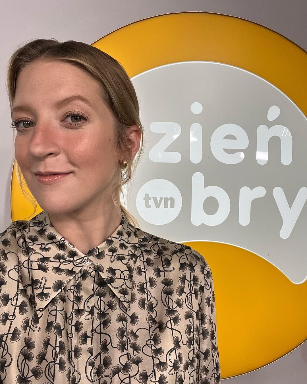 Odpicowana Lara Gessler w słonecznym blondzie! Fani jednak patrzą tylko ...