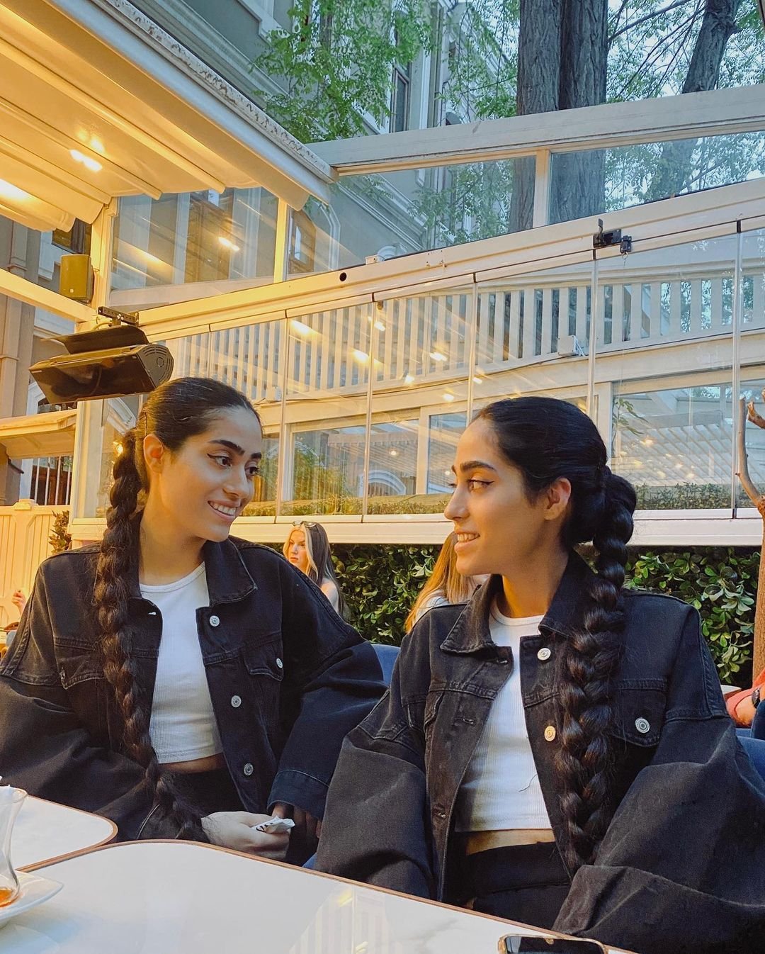 Poznajcie tureckie Roszpunki: bliźniaczki zaczęły zapuszczać włosy 14 ...