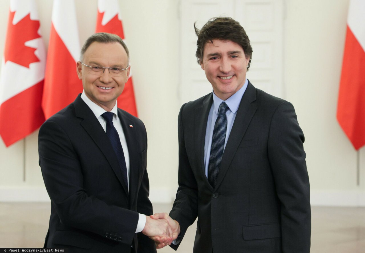 Kto przytula lepiej premiera Kanady: Donald Tusk czy Andrzej Duda ...