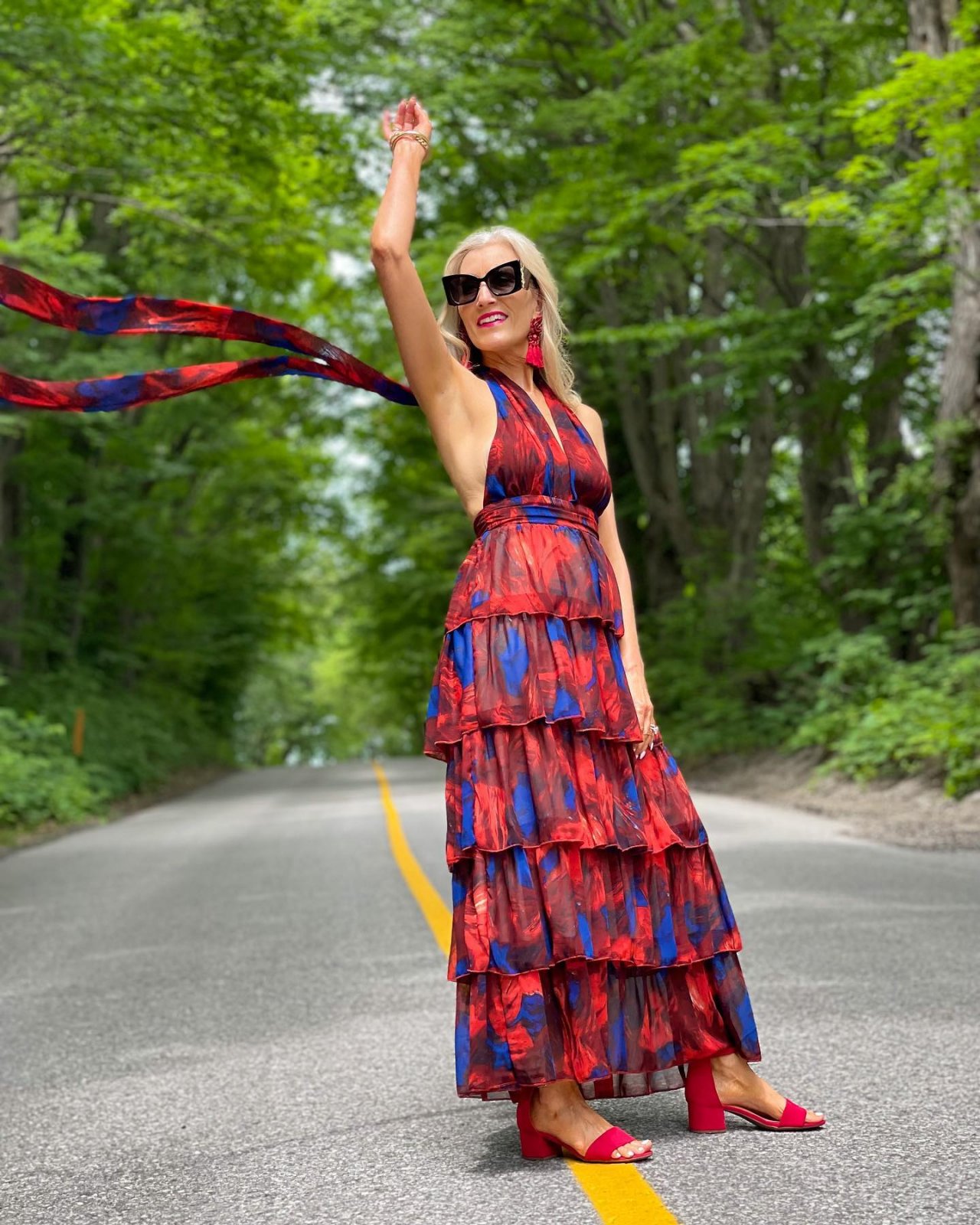 Odmładzające stylizacje dla kobiet po 60. roku życia. 15 modnych i ...