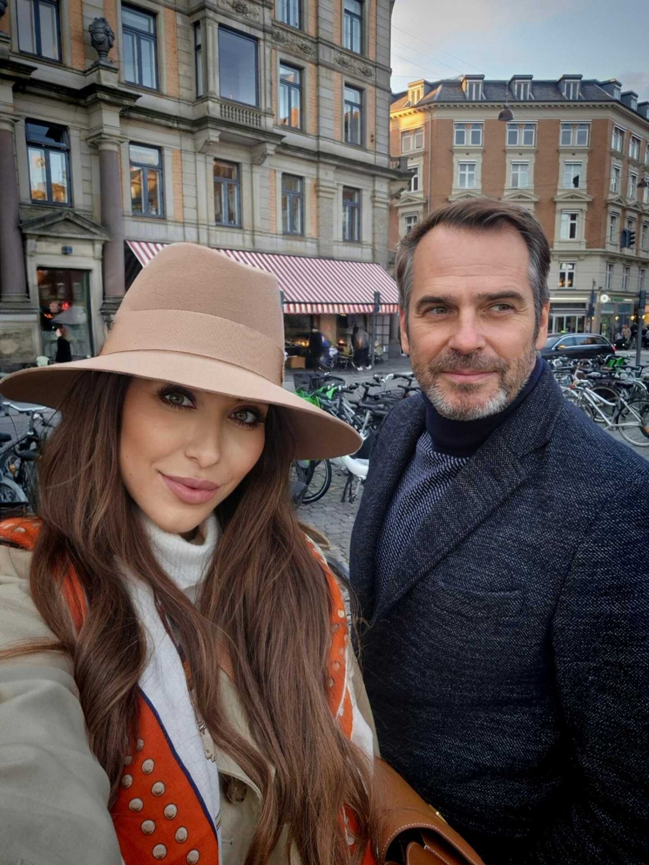 Paweł Deląg zabrał młodziutką ukochaną na romantyczny city break. Pati ...