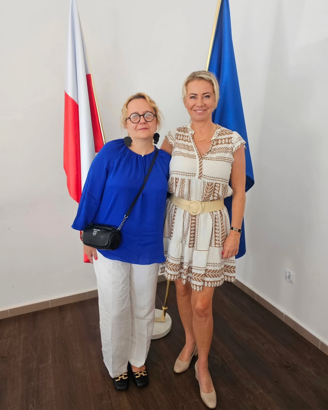 Zjawiskowa Izabela od Szymka ma nogi do nieba. W krótkich kieckach ...