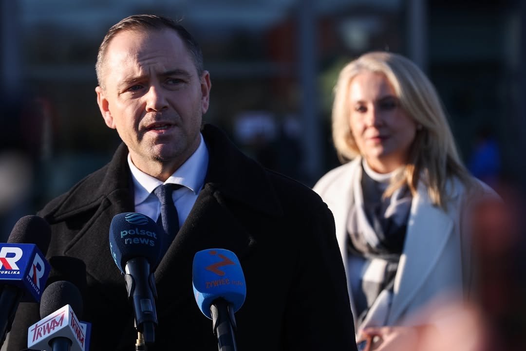 Niezależny Karol (od Jarka) jest hitem sieci. Zebraliśmy najlepsze memy [ranking]