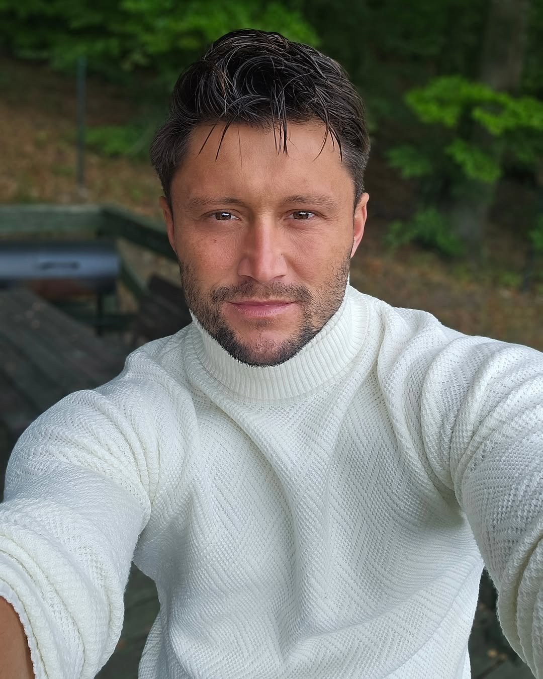 Świętobliwy Piotr Mróz grzmi na niewierzących kolegów z branży. Nie ... Świętobliwy Piotr Mróz grzmi na niewierzących kolegów z branży. Nie ...