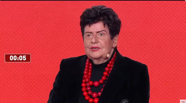 Joanna od czerwonych korali zakasowała Karola z siłki, aż wióry leciały ...