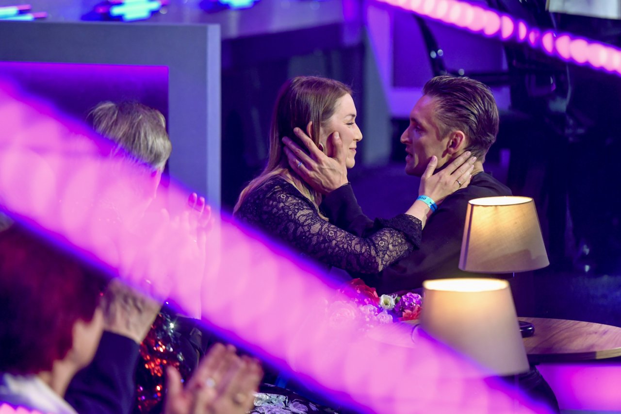 Filip Gurłacz nagle wykrzyczał, że ją kocha. Jednym zdaniem uciszył ...