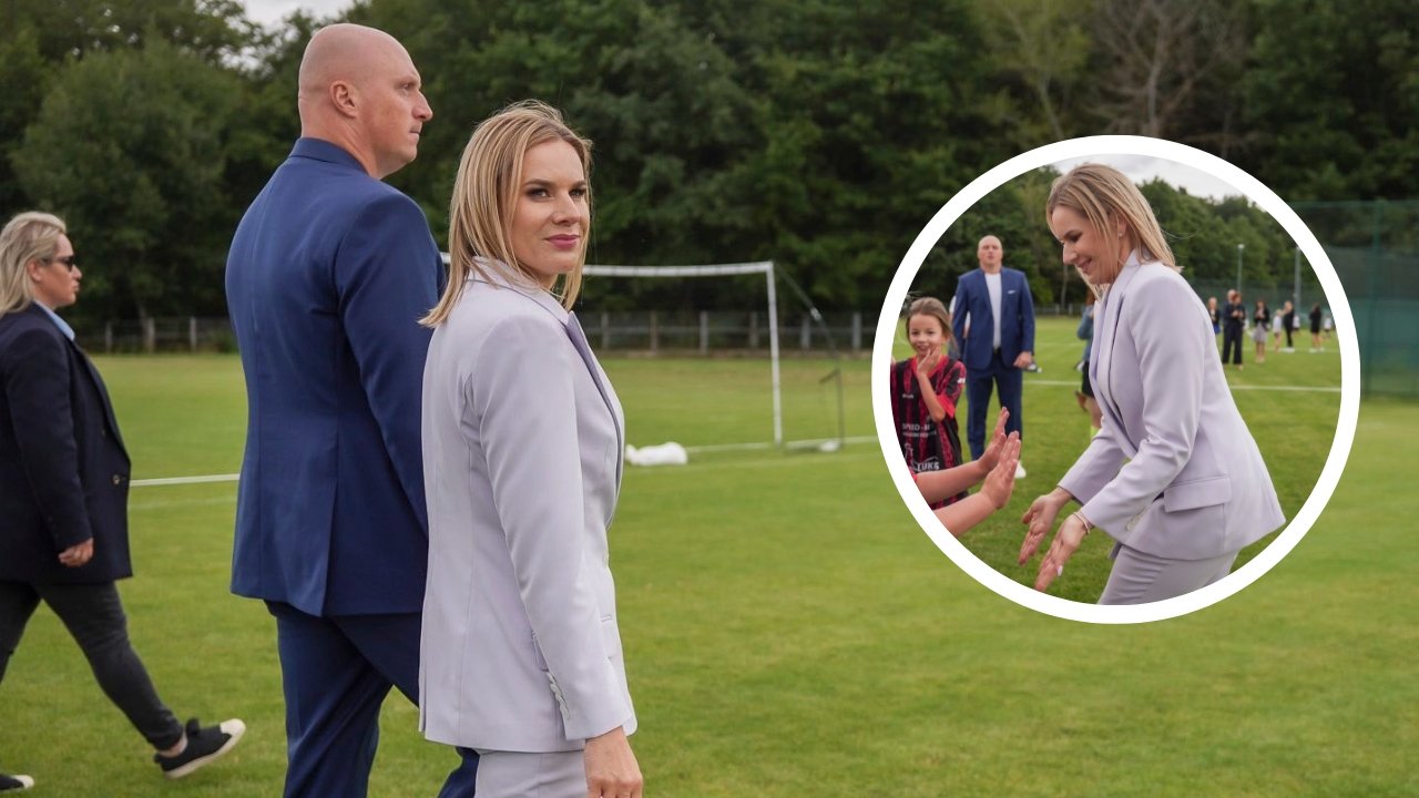 W takim stroju Marta Nawrocka udała się na spotkanie jako First Lejdi ...