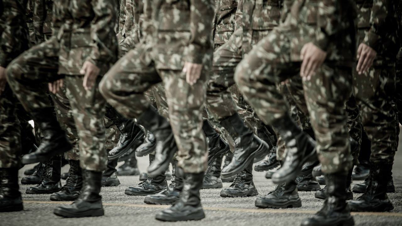 Masowe wezwania do wojska. List może trafić do 235 tys. osób, także kobiet. Tych zawodów szuka armia