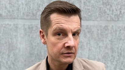 Rafał Mroczek relacjonuje operację plastyczną. "Wow, zmiana niesamowita ...